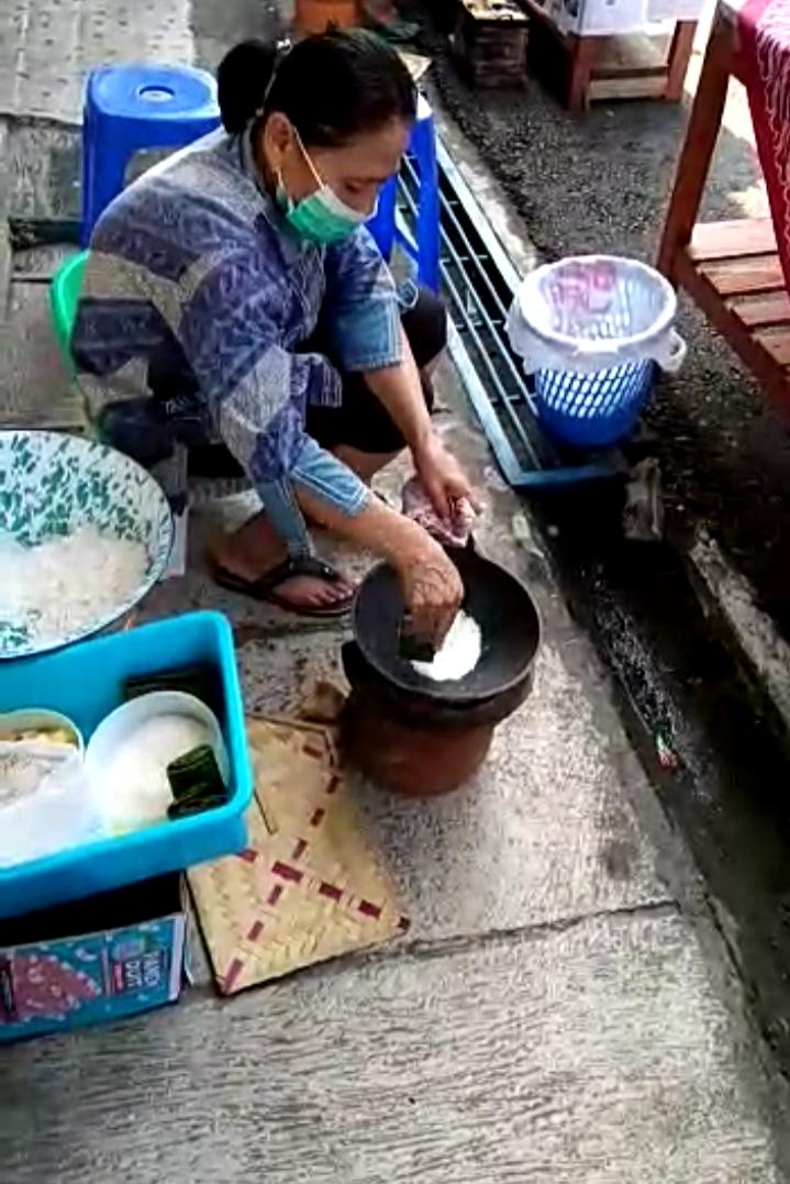 Website Resmi Desa Pucungrejo - First - Detail Artikel - Jajanan-ledre ...